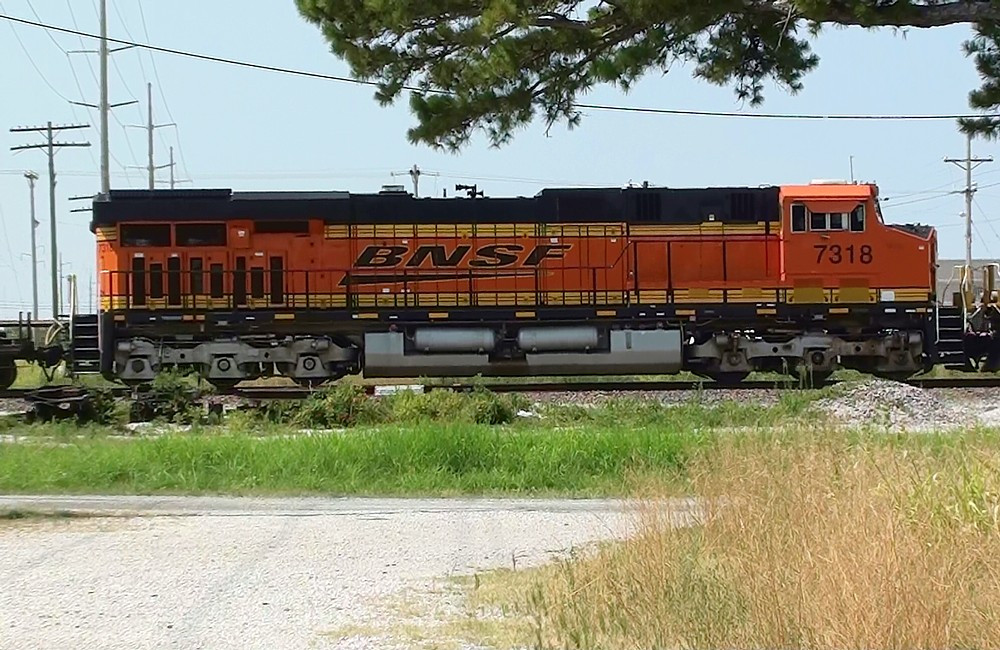BNSF 7318